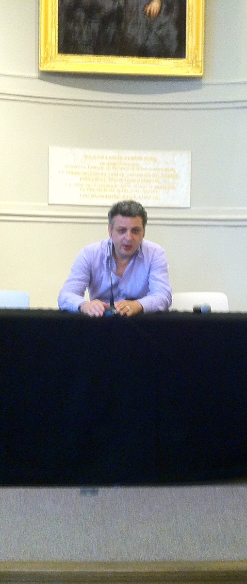 L’homme Aura* – David Rofé-Sarfati